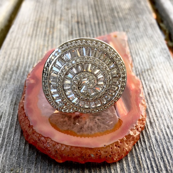 Jewelry | Gorgeous White Sapphire Ammonite Ring Size 8 | Poshmark